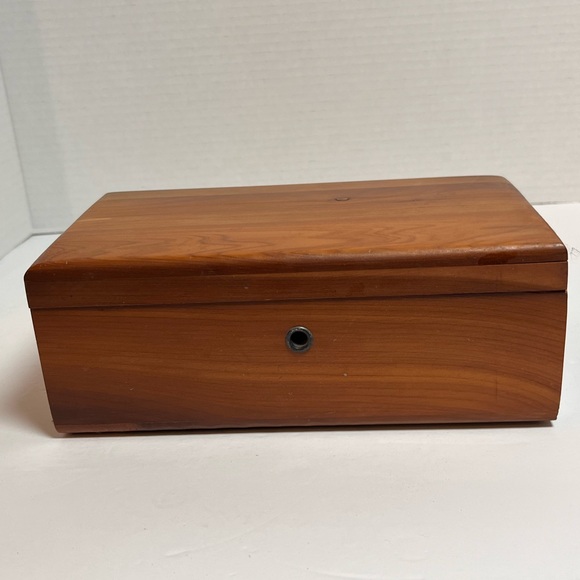 Lane. | Design | Vintage Lane Small Salesman Sample Cedar Chest No Key ...